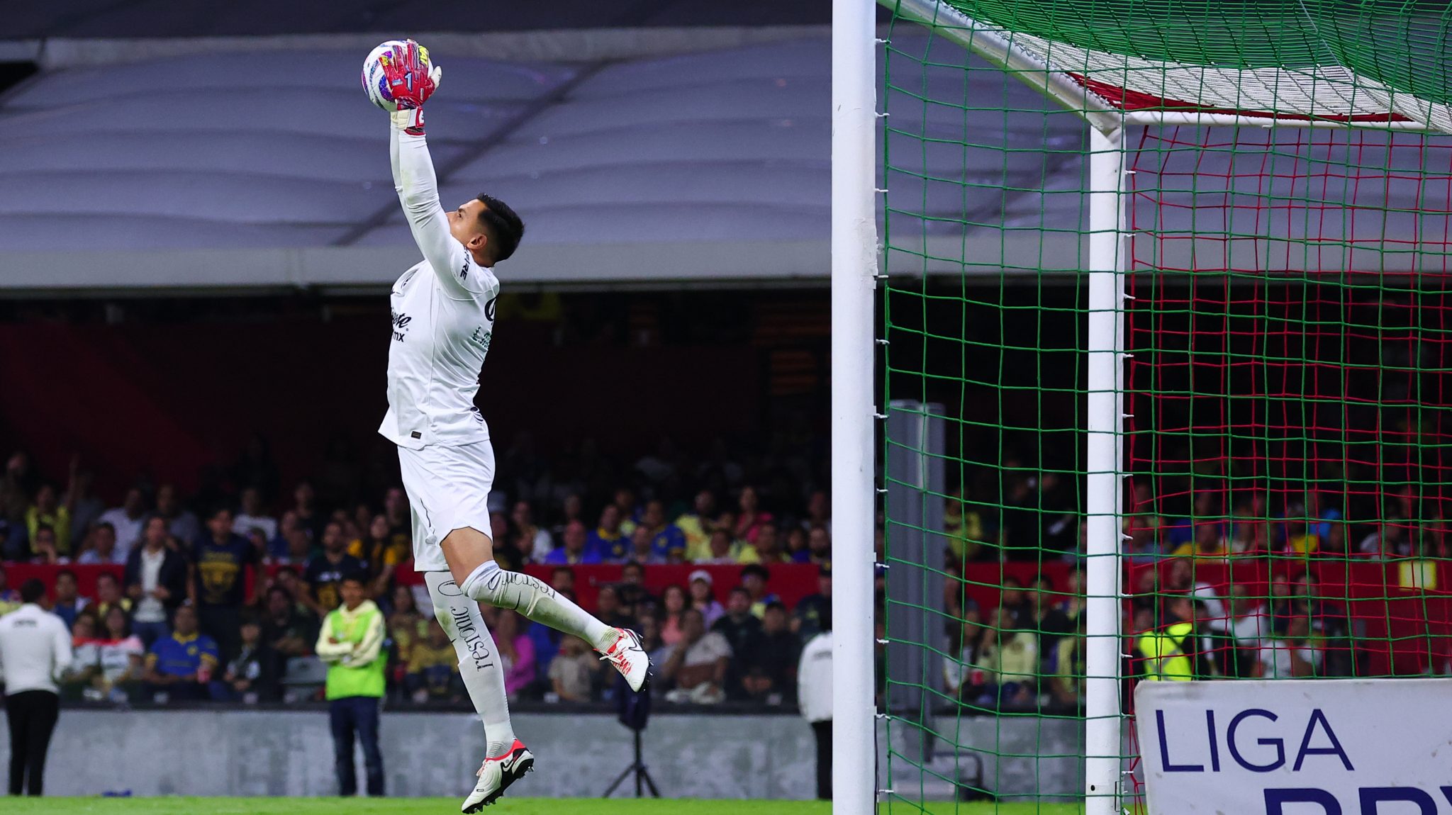 Luis Malagón no piensa en Europa y quiere ser campeón con Águilas del ...