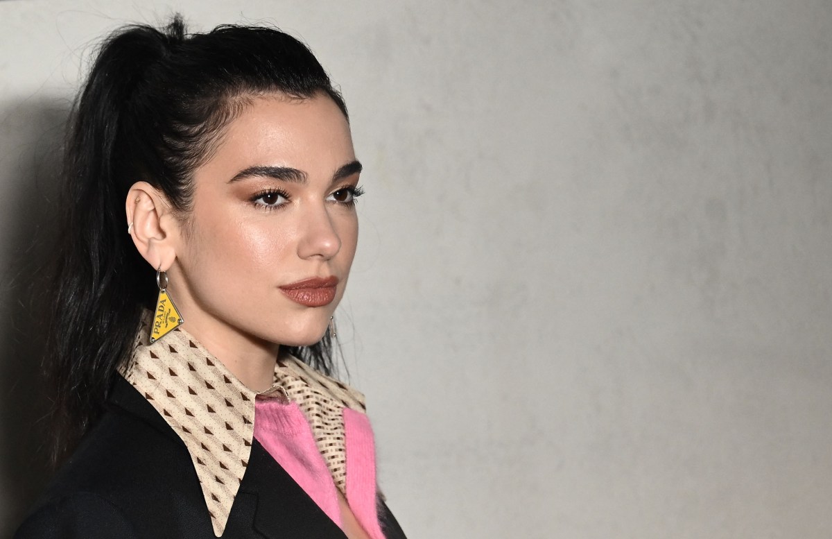 Dua Lipa muestra su nuevo vestuario y anuncia tres presentaciones ...