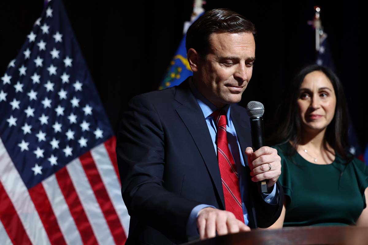 Adam Laxalt presenta su renuncia como presidente del super PAC que ...