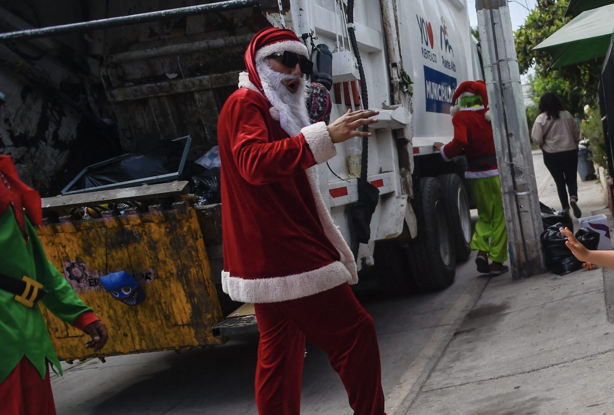 VIDEO: Santa Claus encubierto ayuda a redada de narcotraficantes en ...