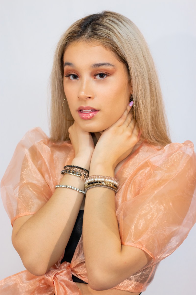 Nikki Alva: al rescate de la salsa - La Opinión