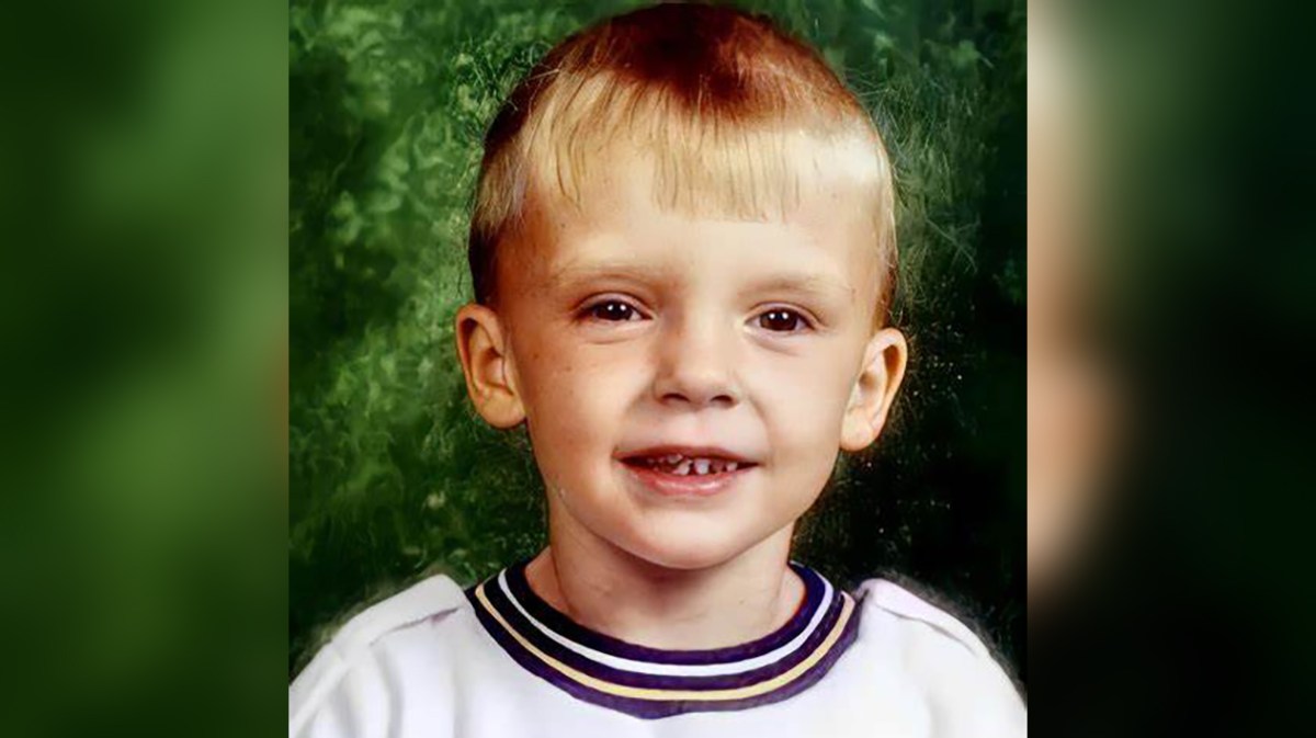 Identifican los restos de un niño desaparecido hace 20 años en Virginia ...