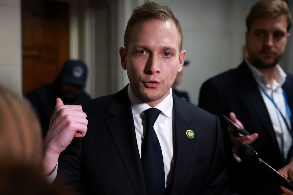 Max Miller, republicano por Ohio, afirma que él y su madre también ...