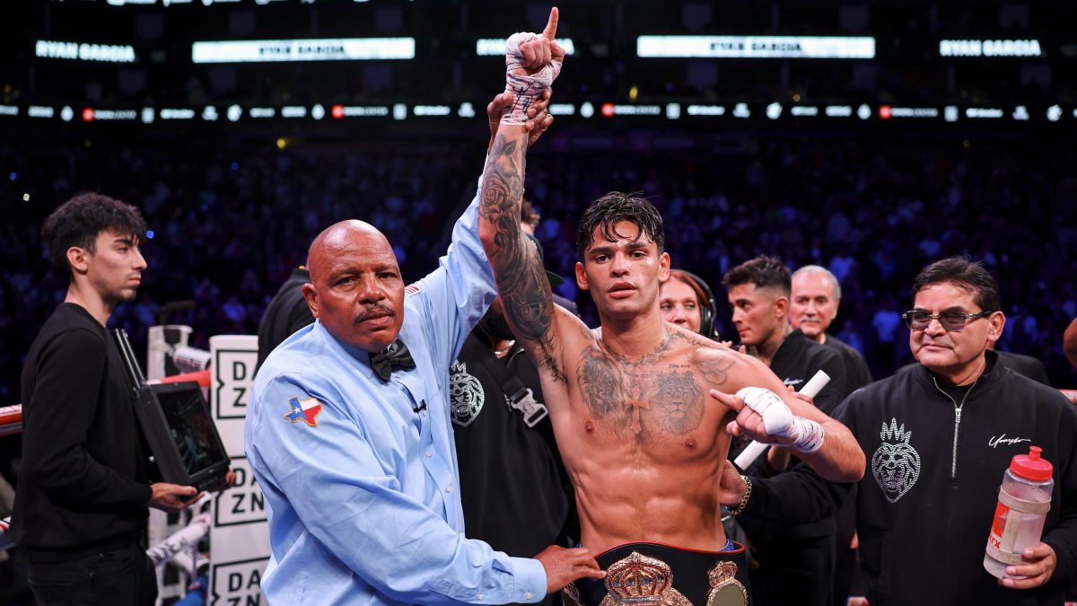 Roy Jones Jr. menciona "el problema" que tiene Ryan García y que le ...