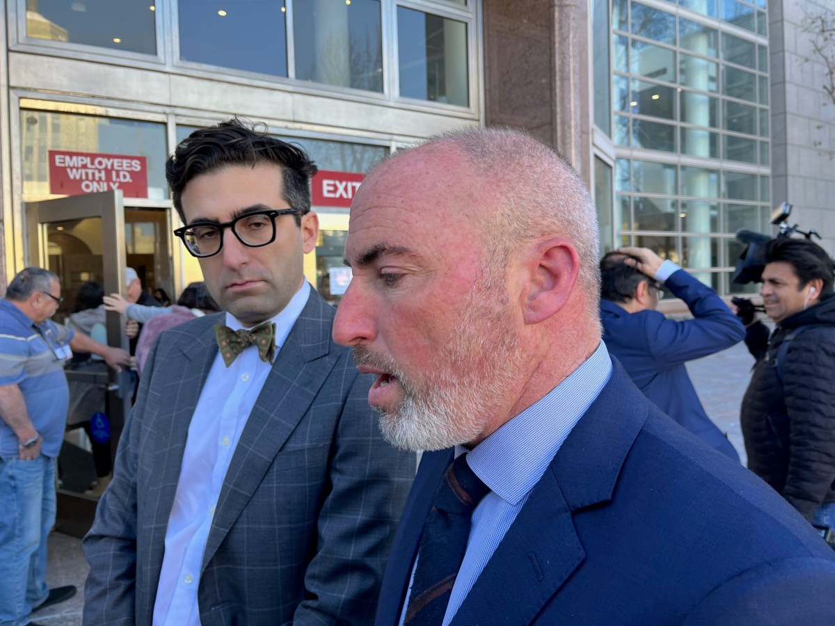 Julio César Chávez Jr. debe ingresar de inmediato a programa de ...