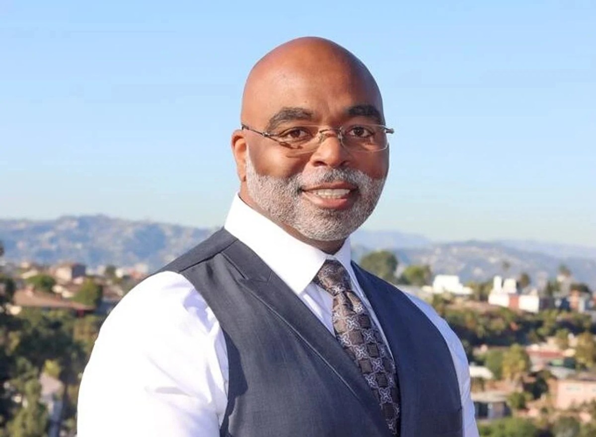 Editorial: DeWayne Davis para el Distrito 1 del LAUSD - La Opinión