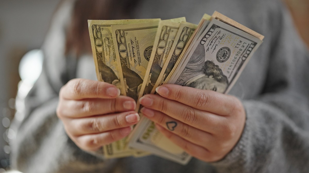 Conoce qué signos zodiacales son los más codiciosos de todos - La Opinión