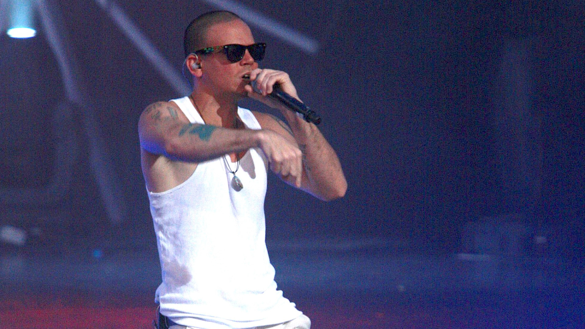 Residente anuncia su próximo álbum 'Las letras ya no importan' - La Opinión