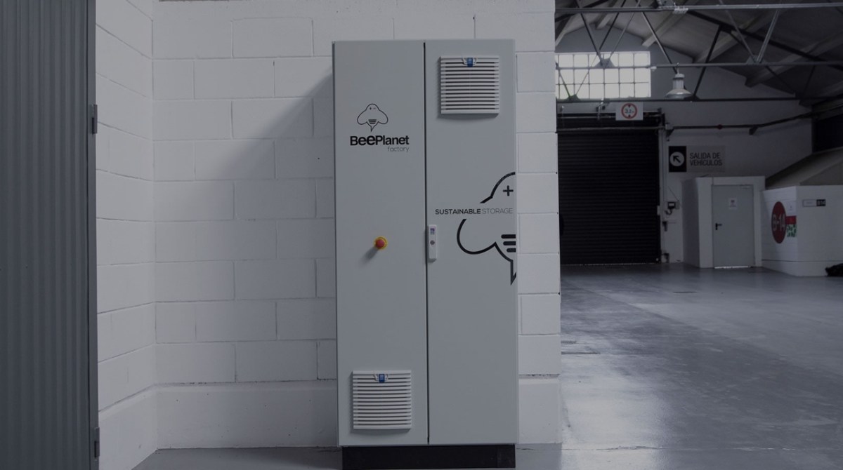 Solución de BeePlanet Factory genera energía de calidad con baterías ...