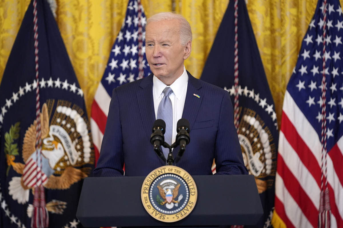 Biden refuerza a su equipo de campaña con directora de política y dos ...