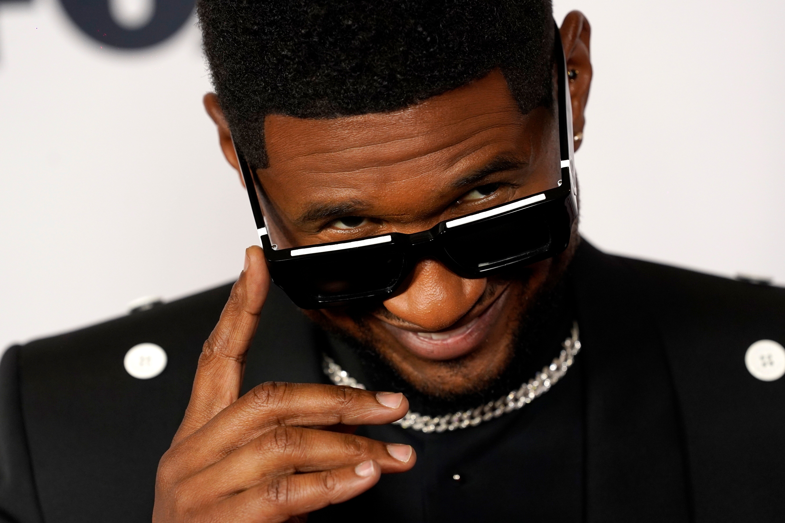 Usher da a conocer la lista de canciones de su álbum "Coming Home" - La ...