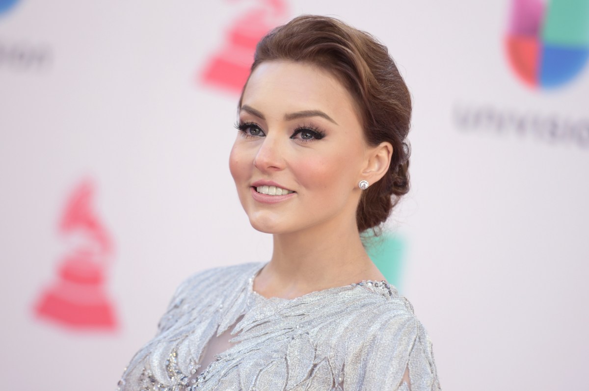 Angelique Boyer desmiente los rumores acerca de que está embarazada ...