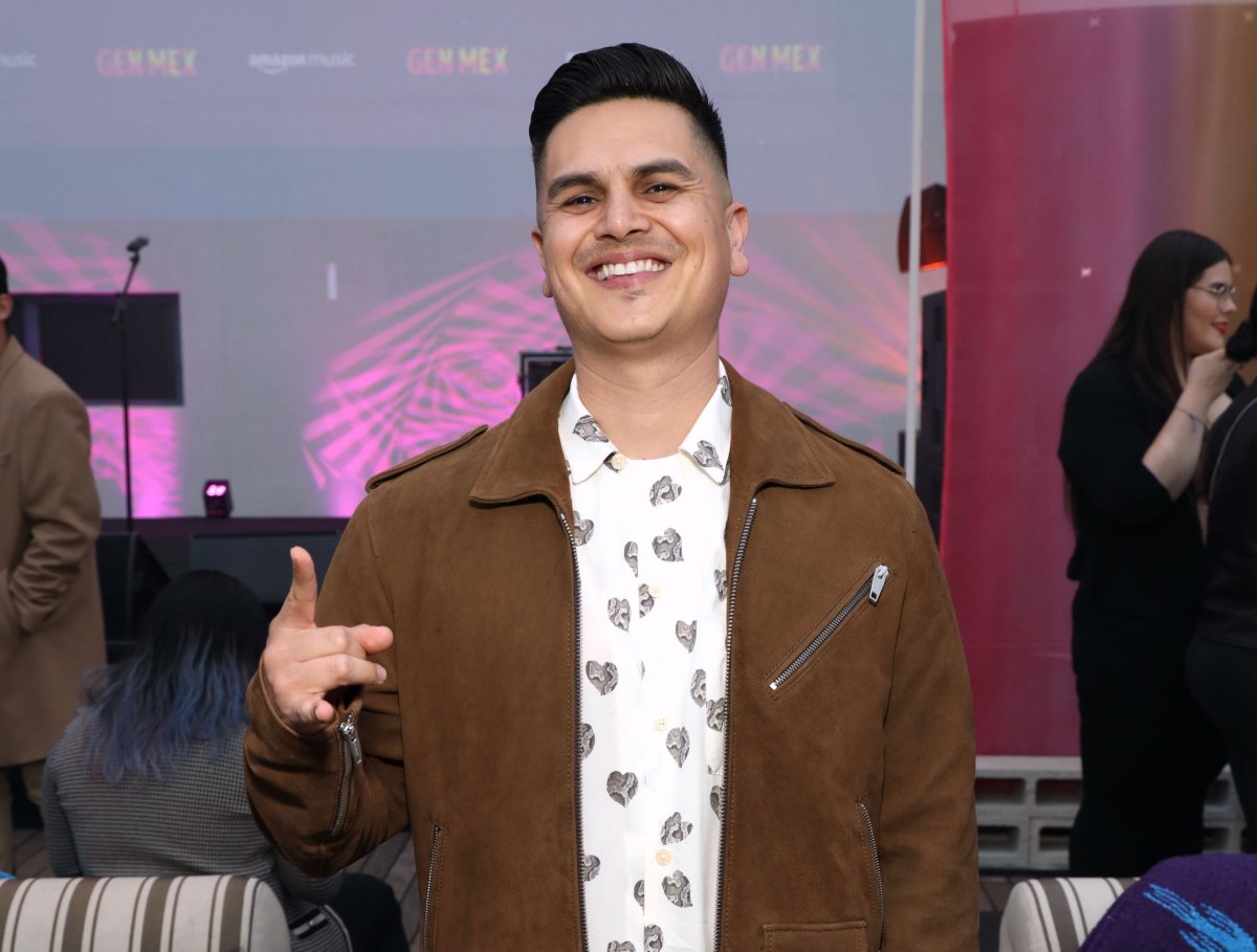 Elizabeth Caro, hija de Régulo Caro, debuta como actriz de doblaje en ...