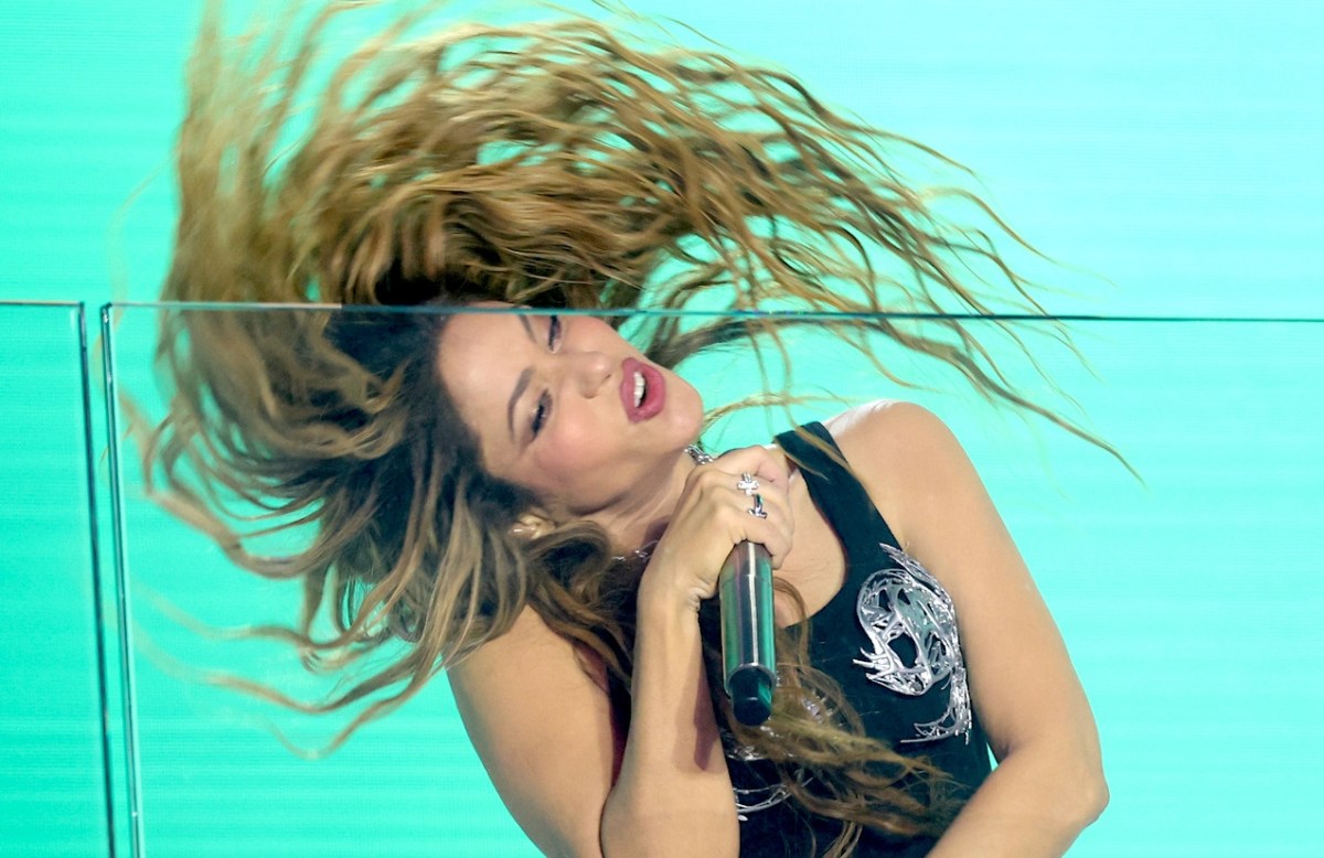 A sus 47 años Shakira luce espectacular en sesión de fotos para Rolling ...