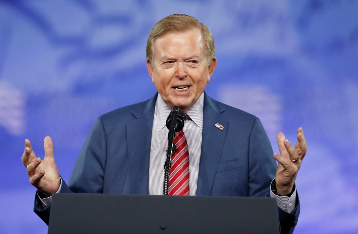 Muere el comentarista conservador Lou Dobbs, un impulsor de Trump - La ...