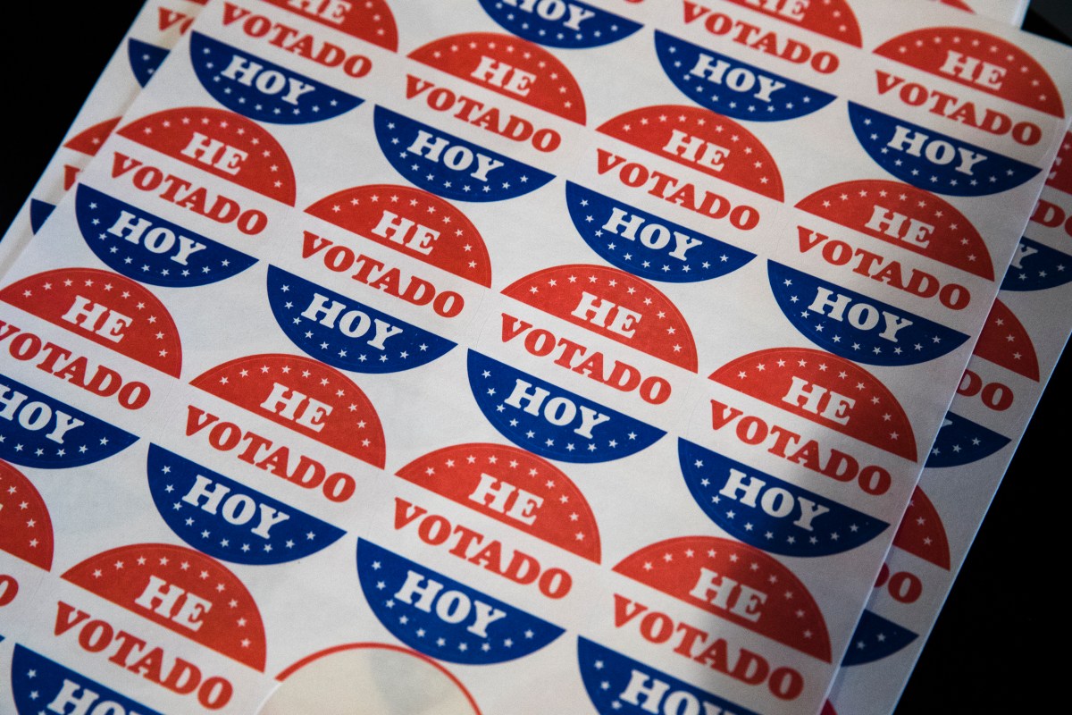 Campaña de Biden-Harris lanza anuncio en español para los latinos - La ...