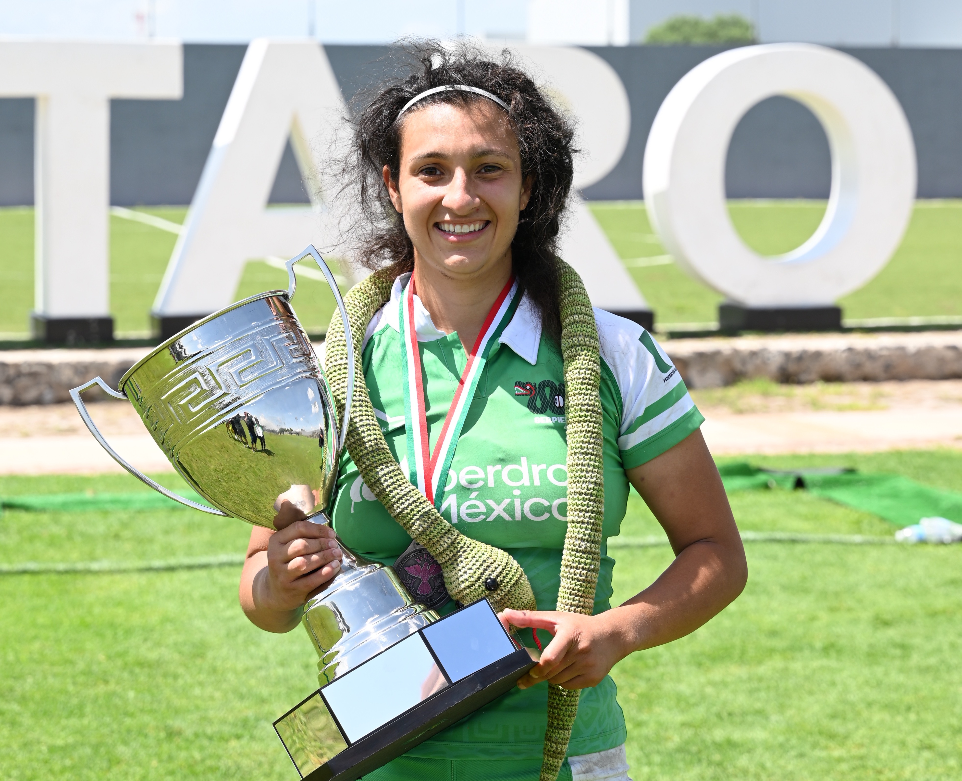 Mexicoamericana logra su sueño de ser parte de la selección mexicana de rugby - La Opinión