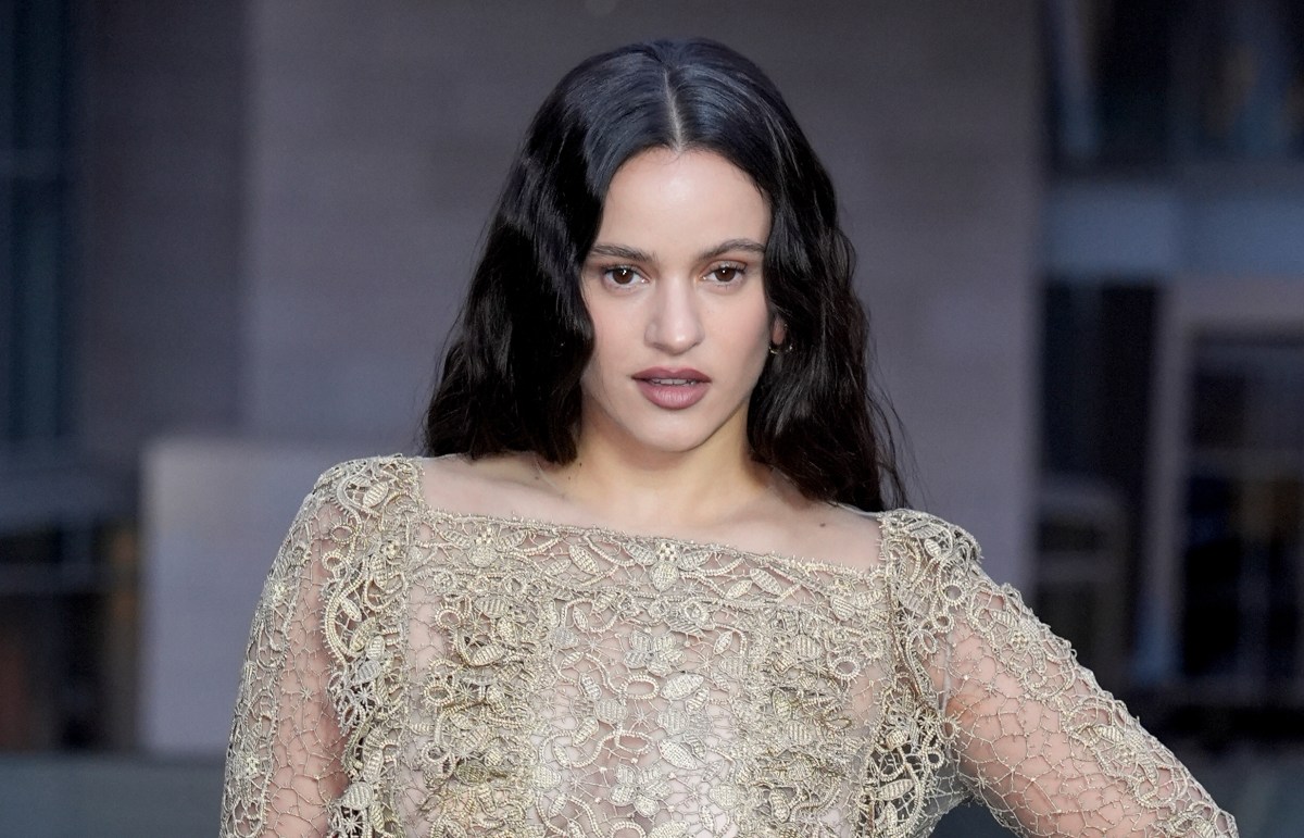 Rosalía lanza una beca para estudiar flamenco - La Opinión