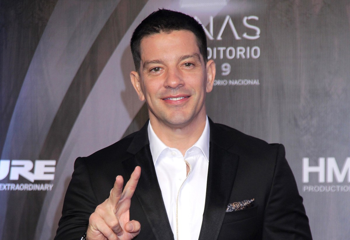 Yahir podría grabar a dueto con su hijo - La Opinión