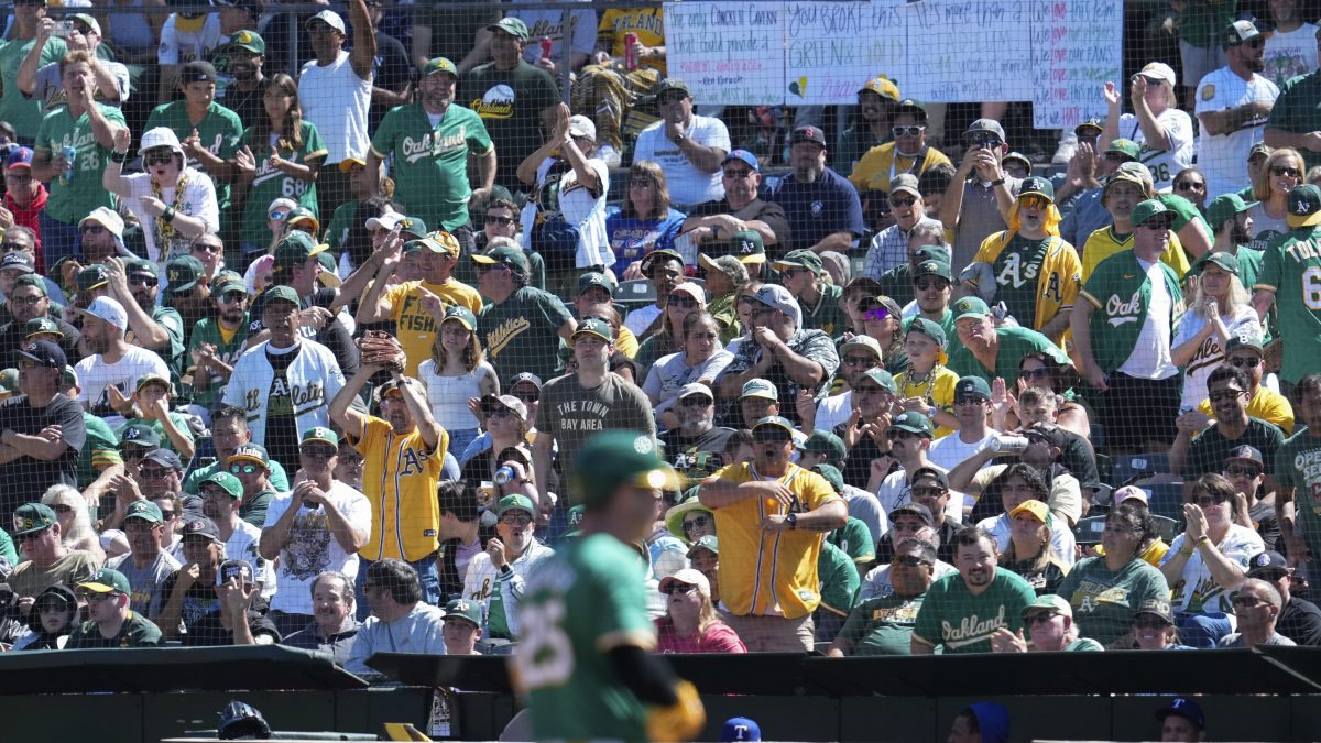 Athletics se despide de Oakland con más de 46,000 fans en último juego ...
