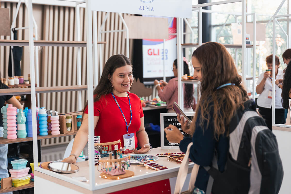 ¿Qué factores aún condicionan la integración de la comunidad latina en ...