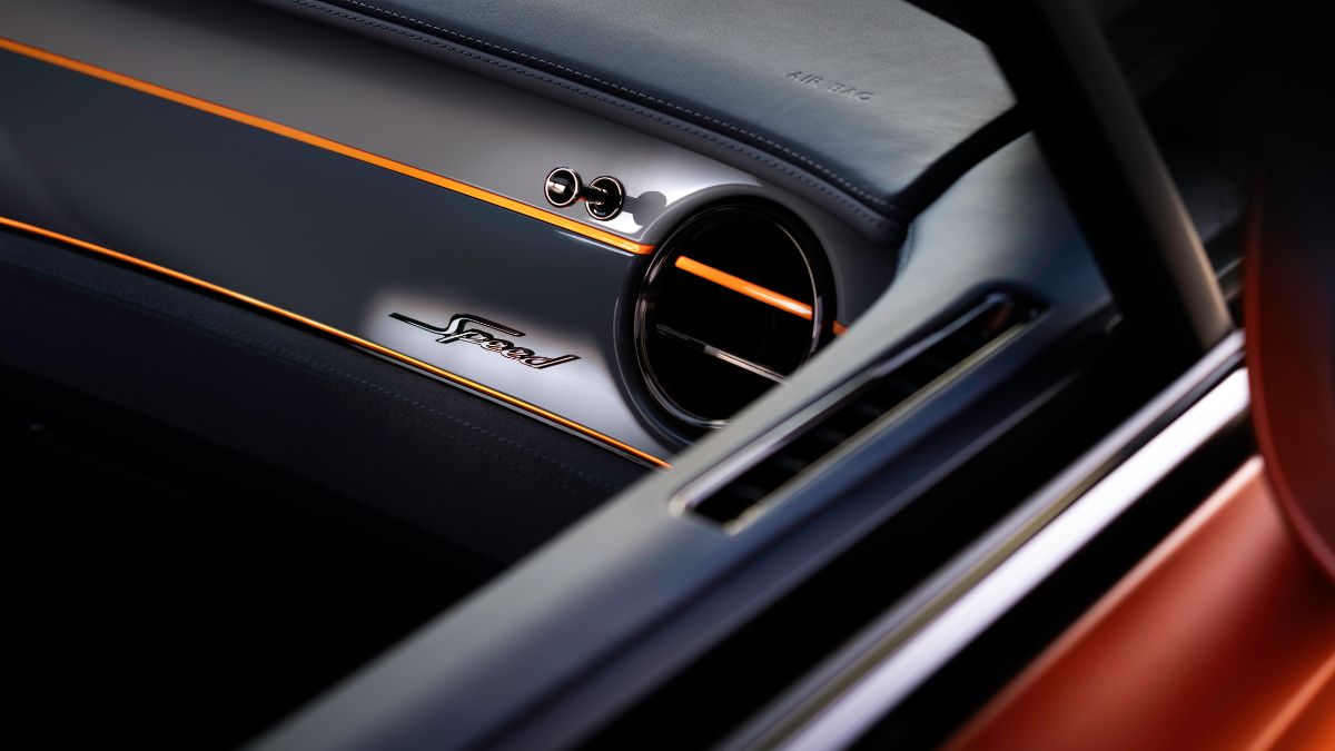 Bentley Flying Spur 2025: lujo británico electrificado - La Opinión