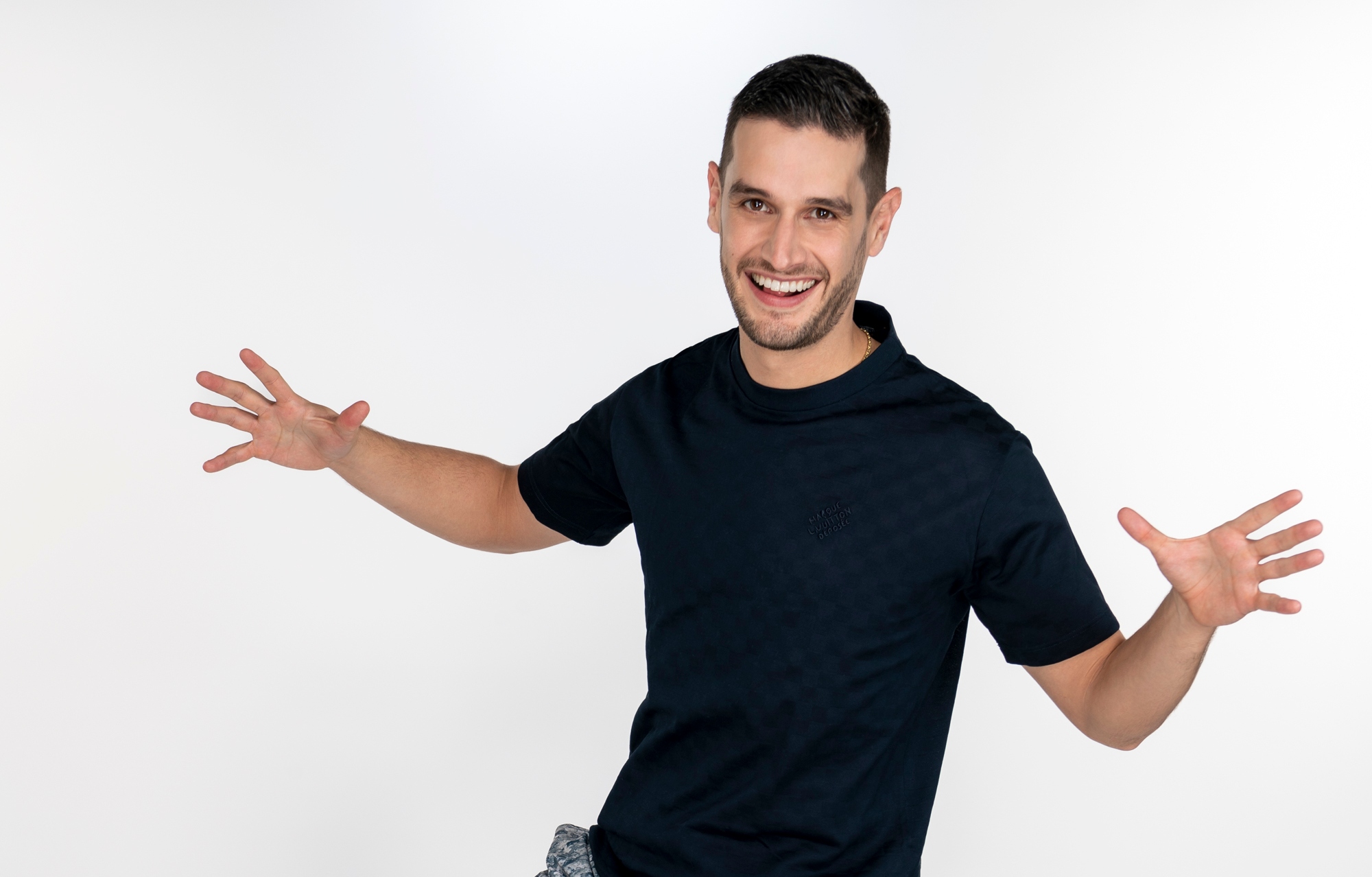 “Yo pongo la casa y la carne asada”: Adrián Marcelo quiere juntar al ...