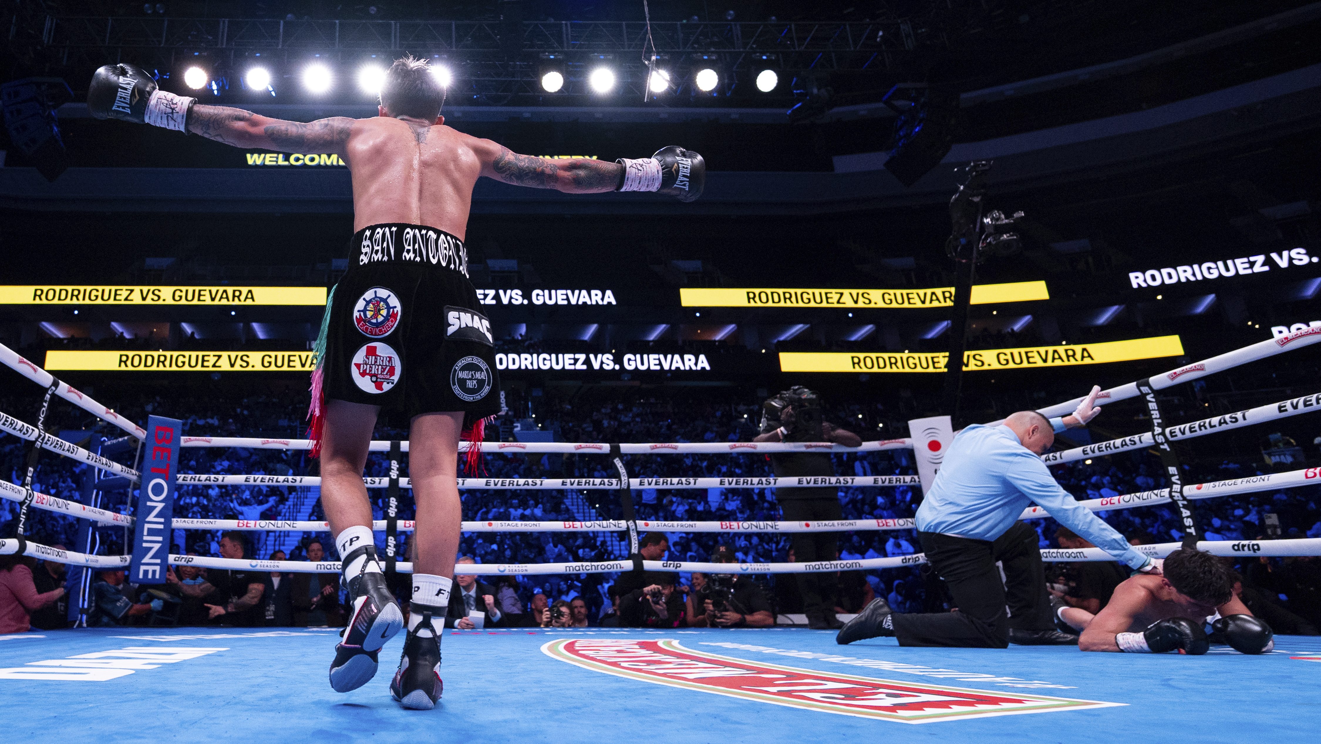 Bam Rodríguez noquea a Guevara y pide pelea de unificación - La Opinión