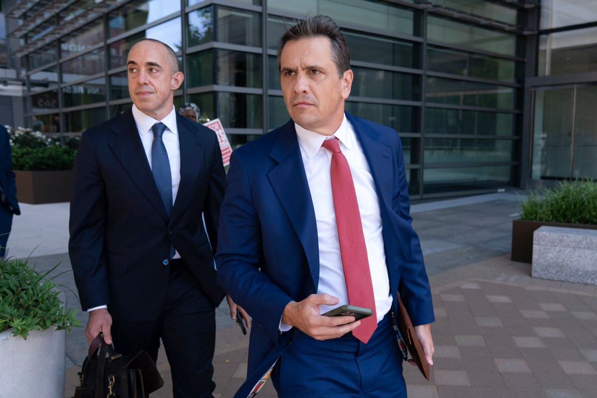 Trump designa a miembros de su equipo legal para cargos importantes del ...