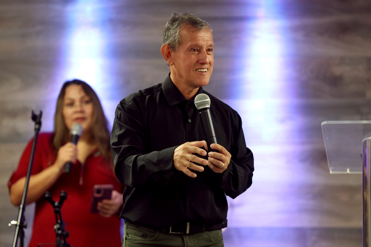 Pastor de Arizona ocultó cámaras para grabar a mujeres en el baño de ...