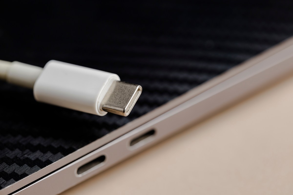 Hackers se están aprovechando de una vulnerabilidad de los cables USB-C ...