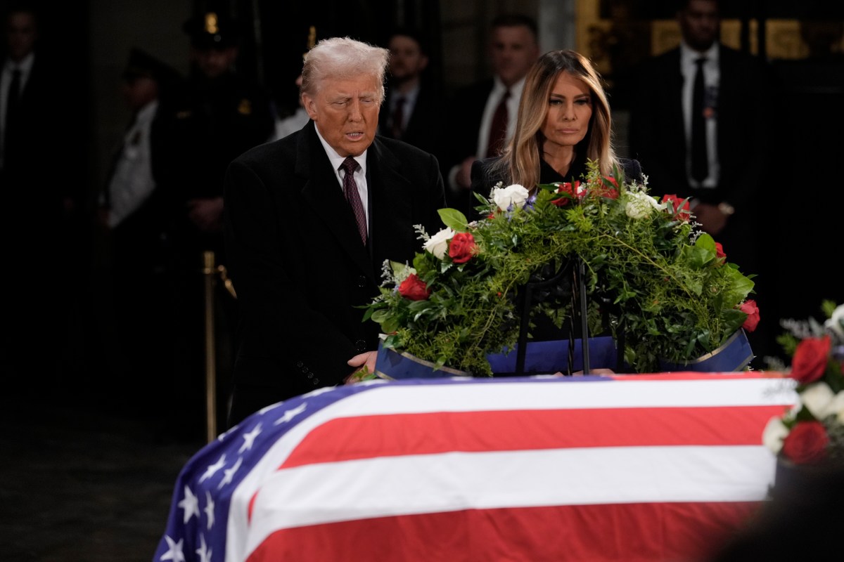 Donald Trump presentó sus respetos a Jimmy Carter en la capilla ...