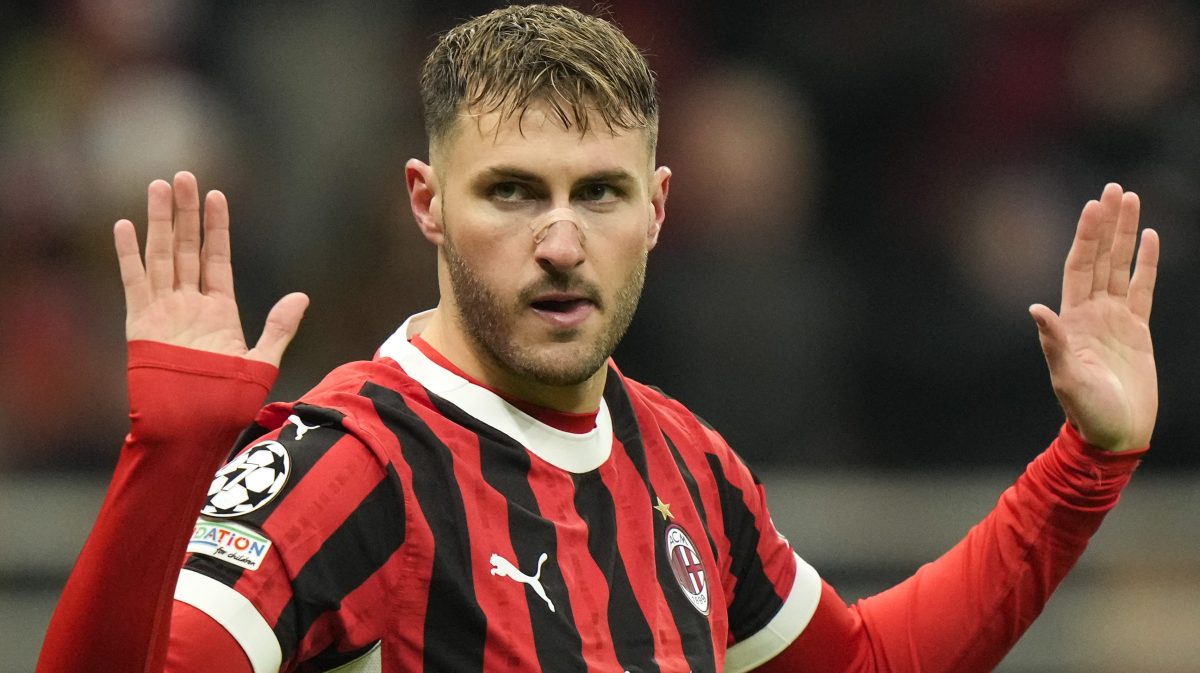 ¿Cuánto dinero gana Santiago Giménez en el AC Milan? - La Opinión