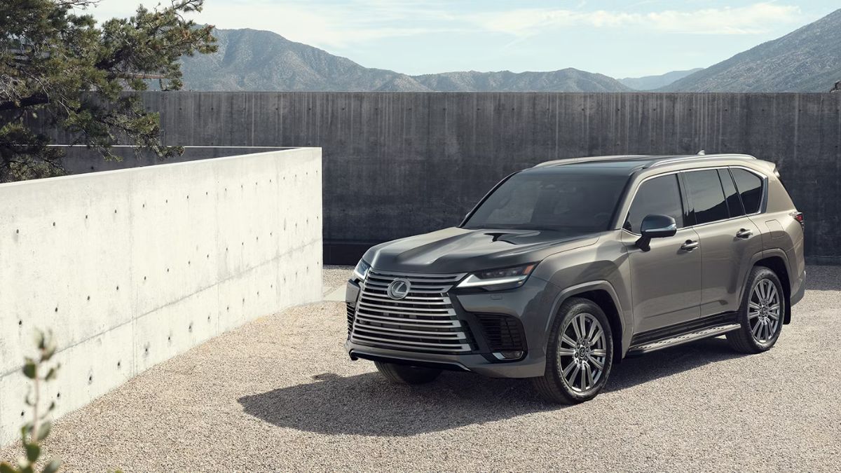 Lexus LX 700h 2025: características y prueba de manejo del Lexus más potente y caro - La Opinión