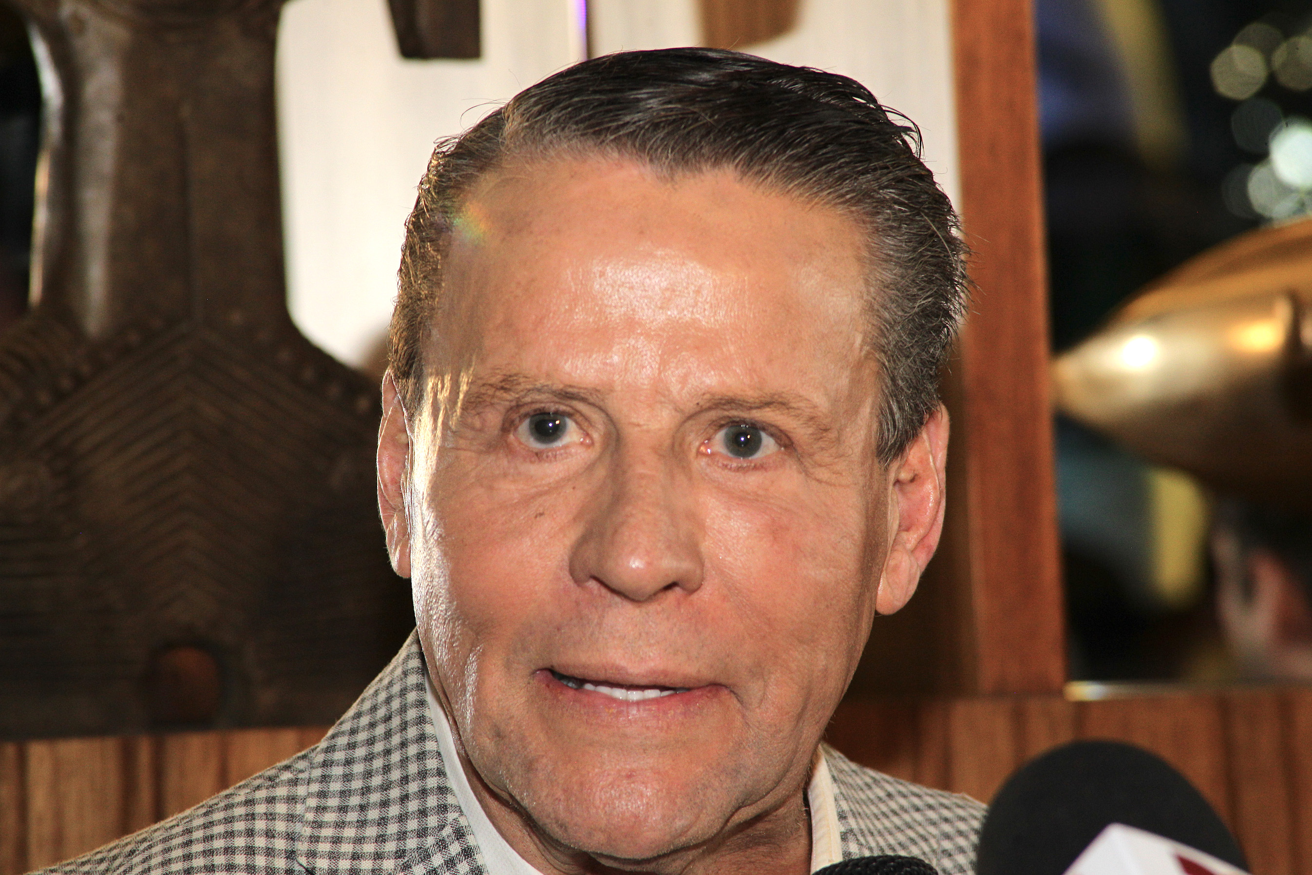 "Es un perrito faldero": Alfredo Adame habla de Aleska Génesis en ...