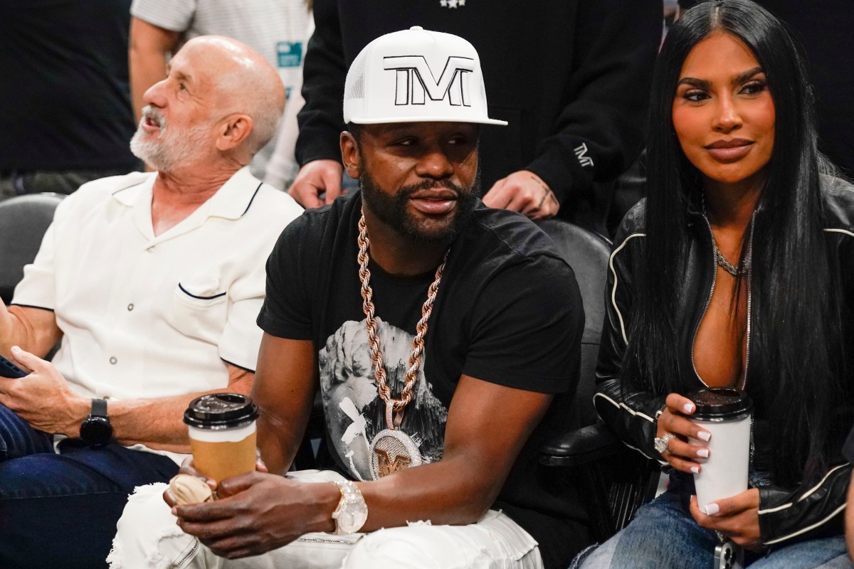 Floyd Mayweather celebra su cumpleaños 48 con fiesta masiva en la Mansión Versace - La Opinión