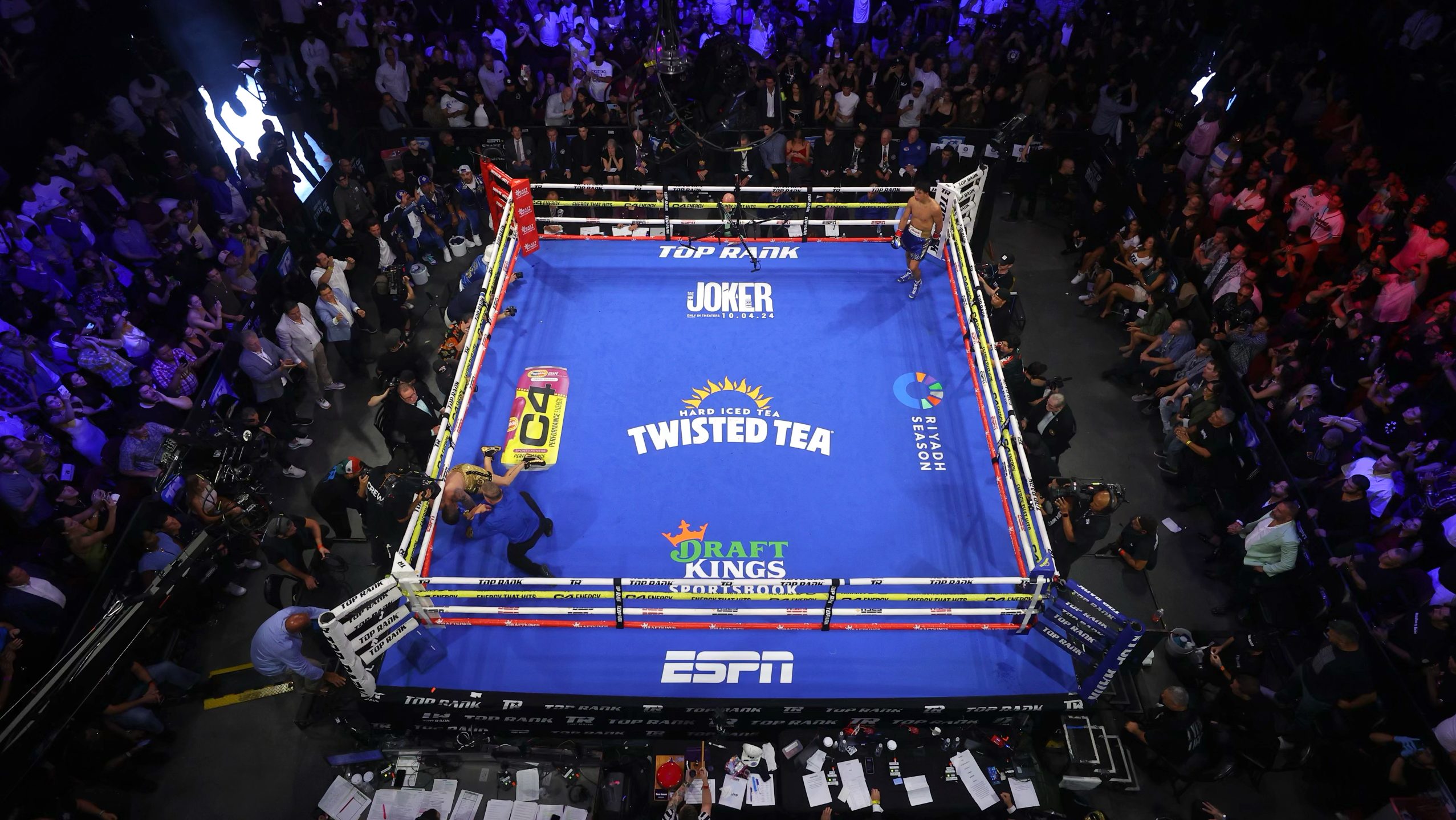 Boxeo hoy en vivo: las peleas que puedes ver este sábado - La Opinión