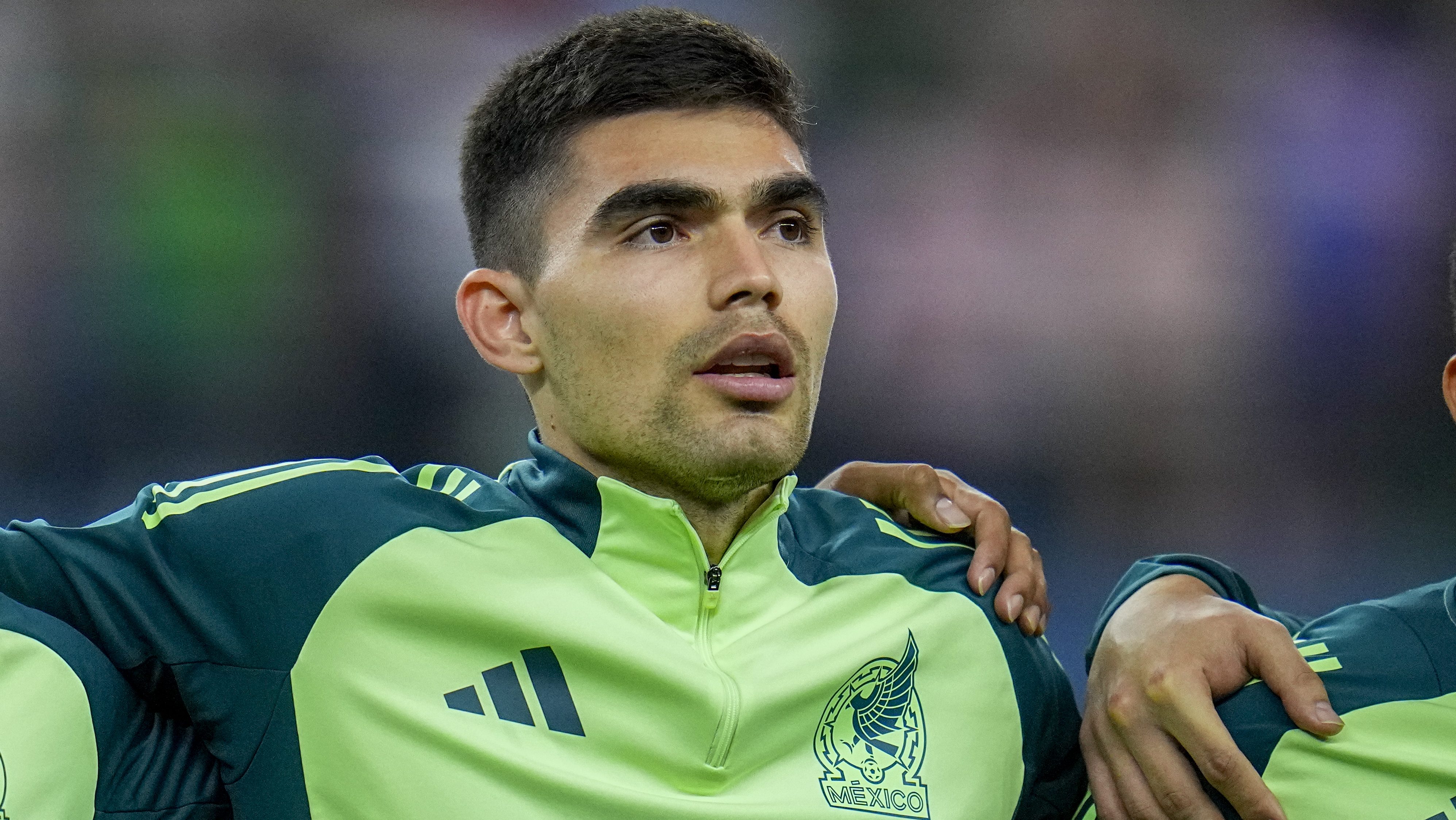Johan Vásquez hace historia para México en la Serie A - La Opinión