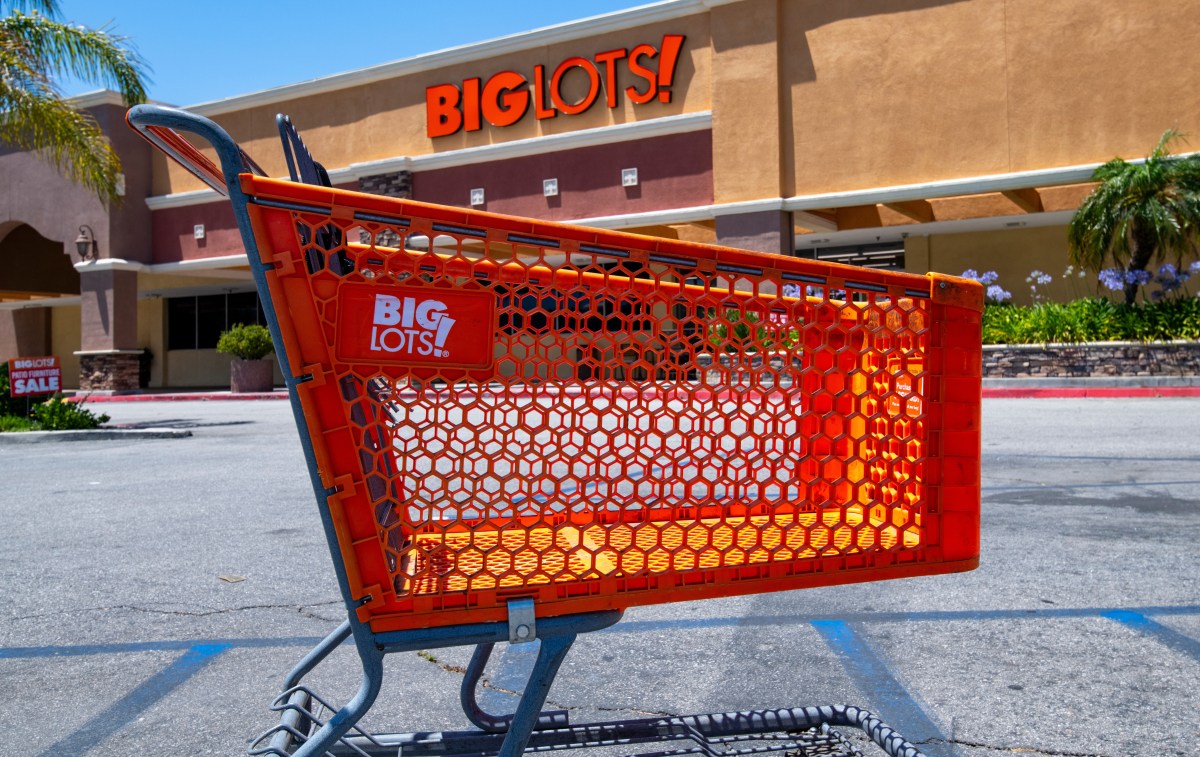 Big Lots abrirá más de 130 tiendas en mayo - La Opinión