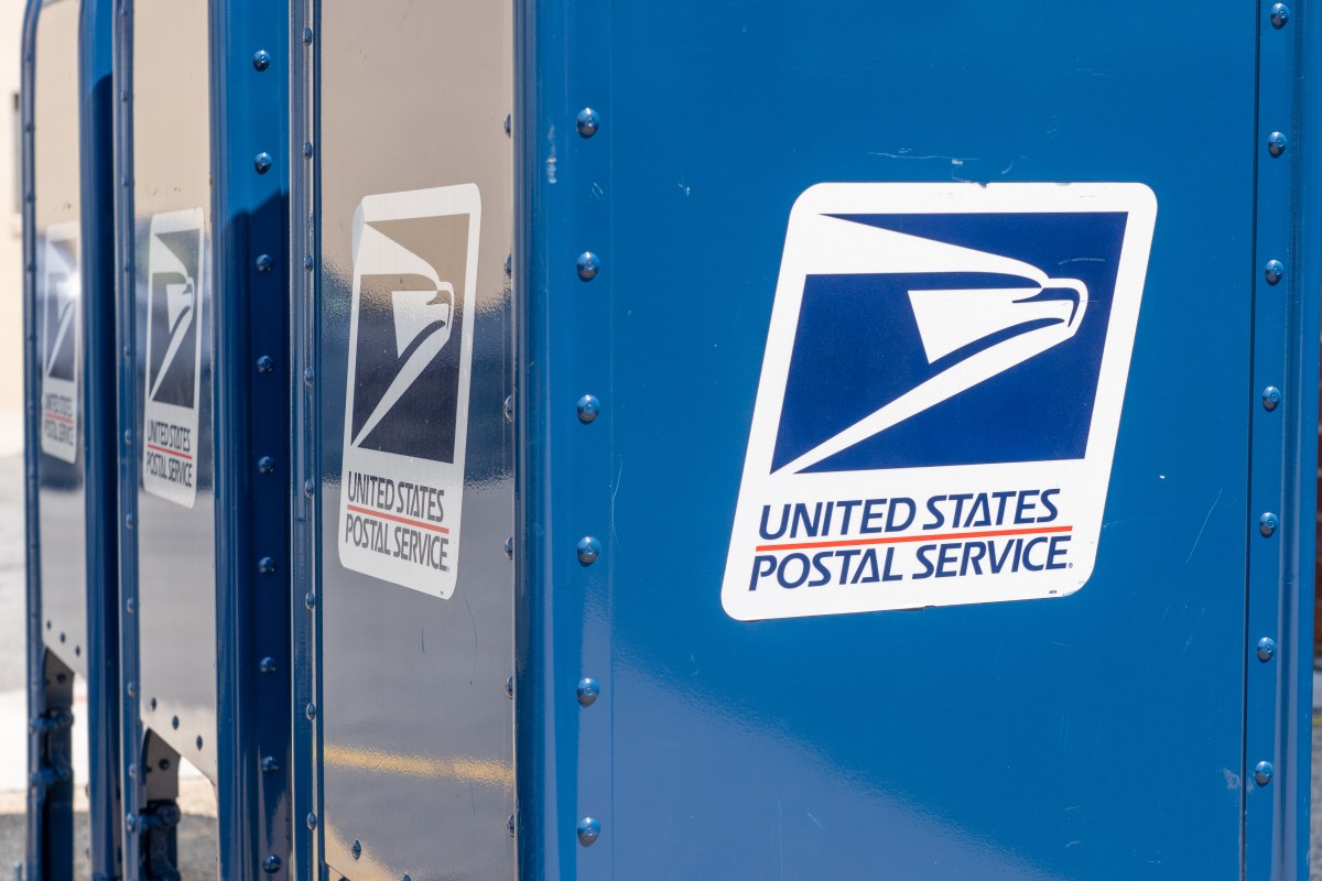 USPS propone aumentos de tarifas para el verano - La Opinión