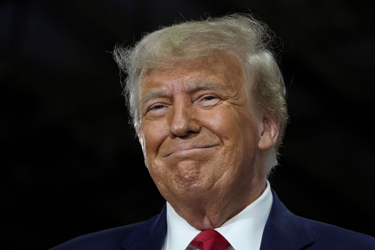 Trump suspende 90 días aranceles y castiga a China con 125% en tarifas - La Opinión