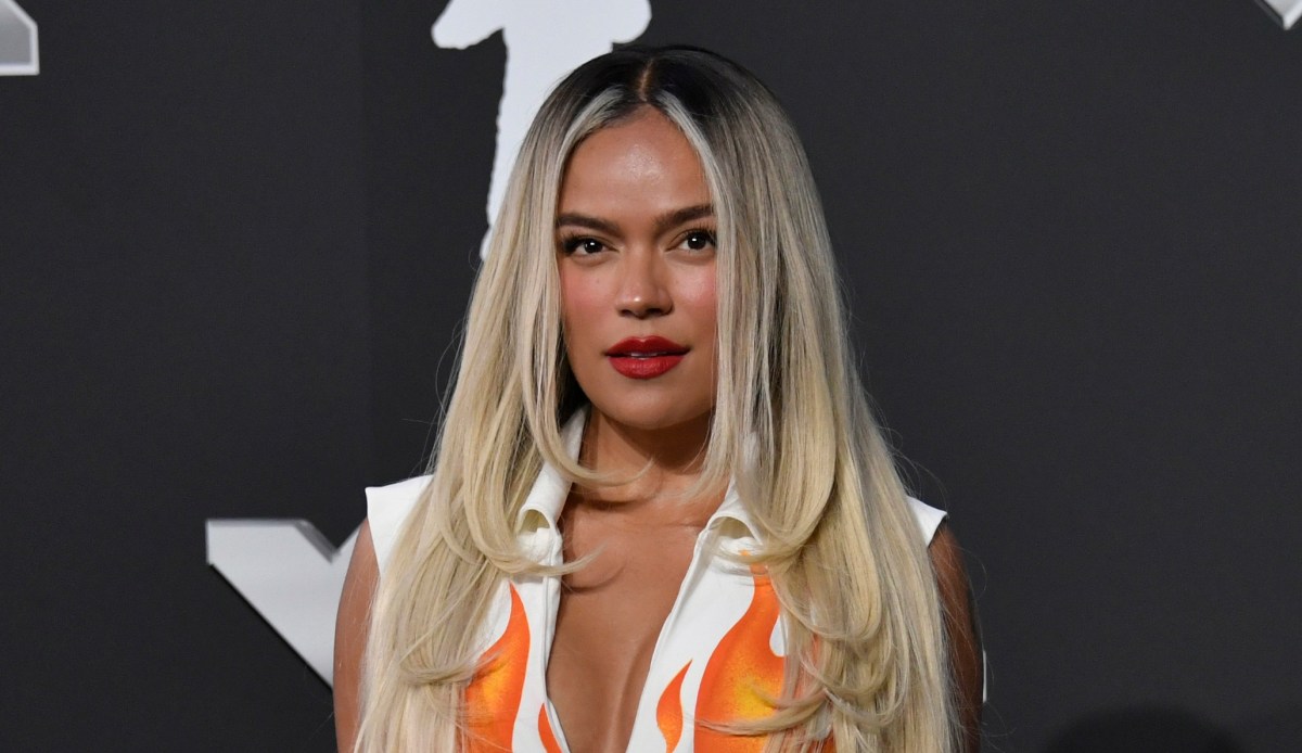 Netflix estrenará el documental de Karol G el 8 de mayo - La Opinión