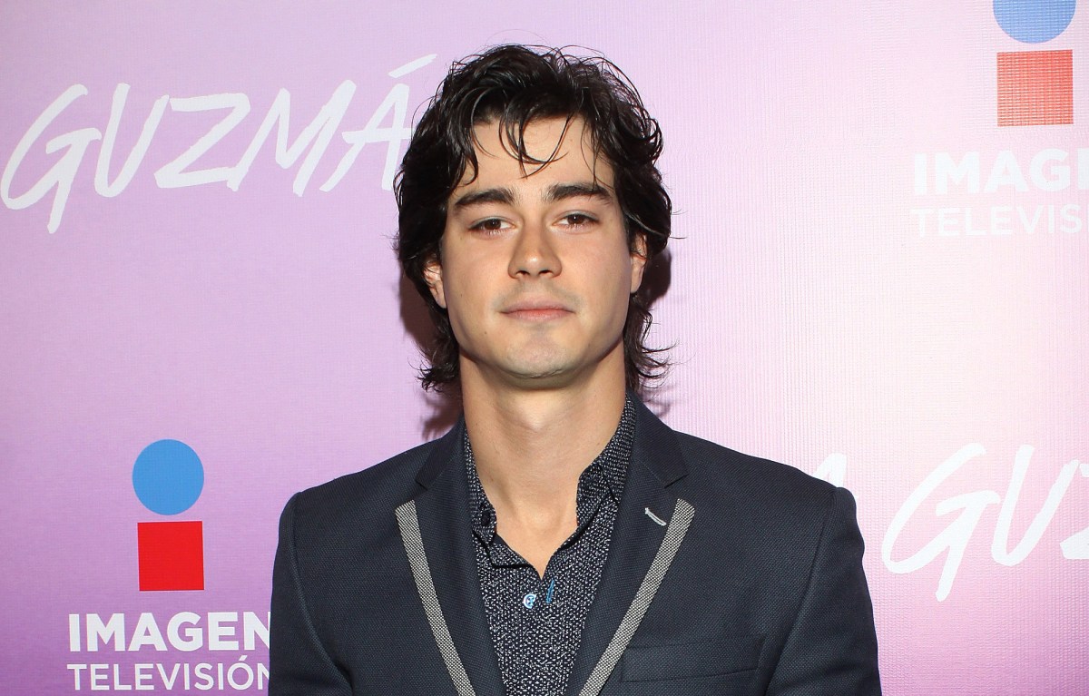El actor mexicano Manuel Masalva está en coma inducido - La Opinión
