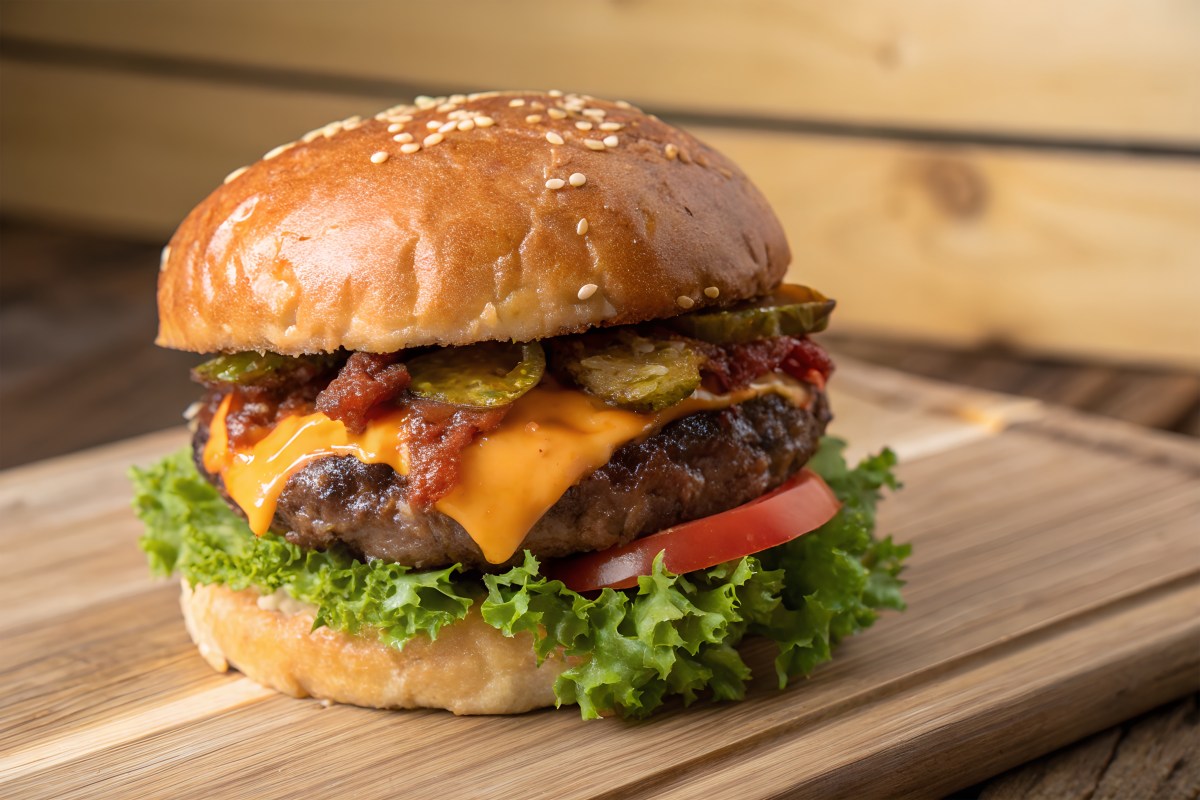 Día Nacional de la Hamburguesa 2025: estas son las cadenas que tendrán ...