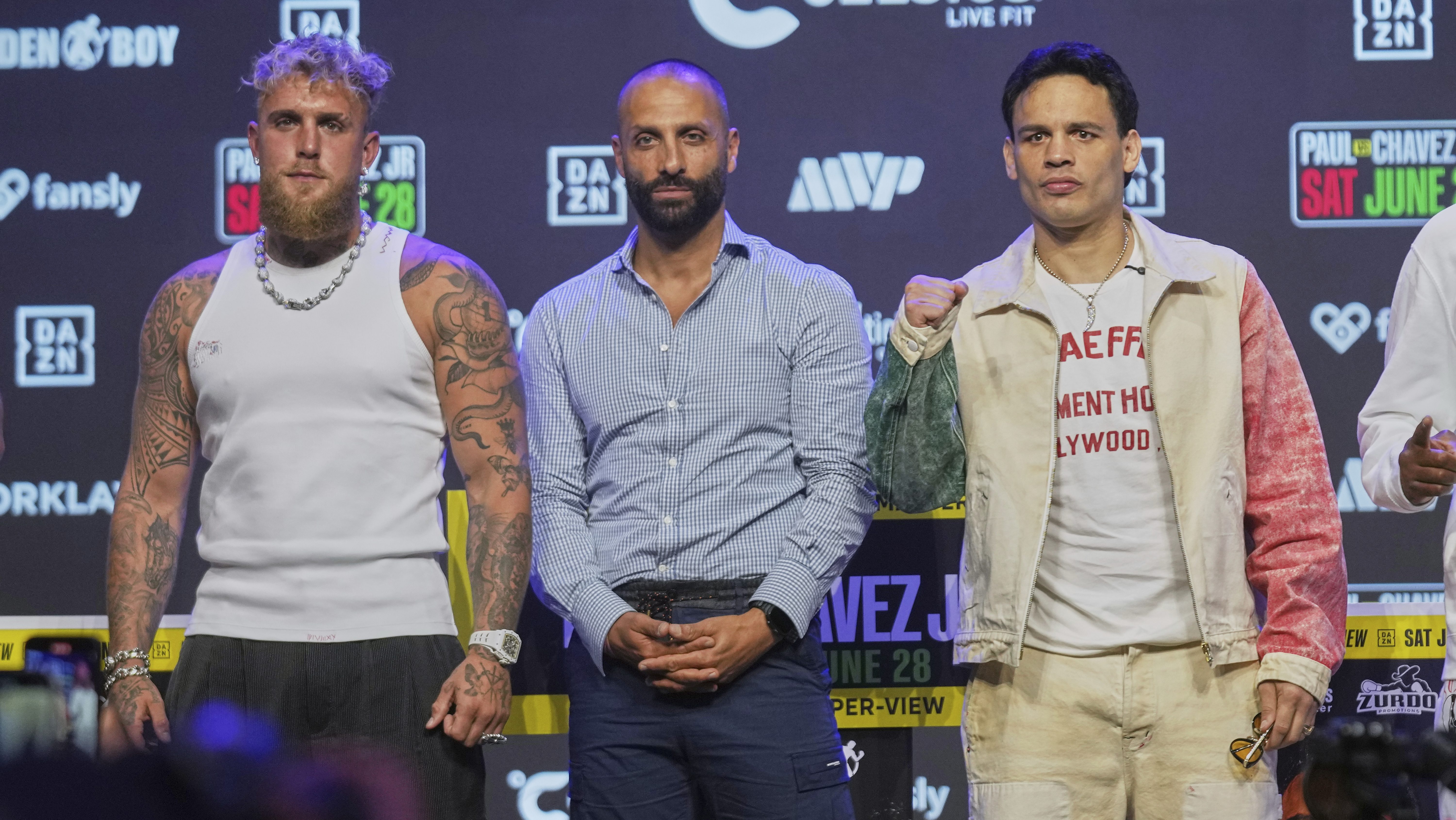 JC Chávez Jr. asegura que vencerá a Jake Paul: "Está loco" - La Opinión