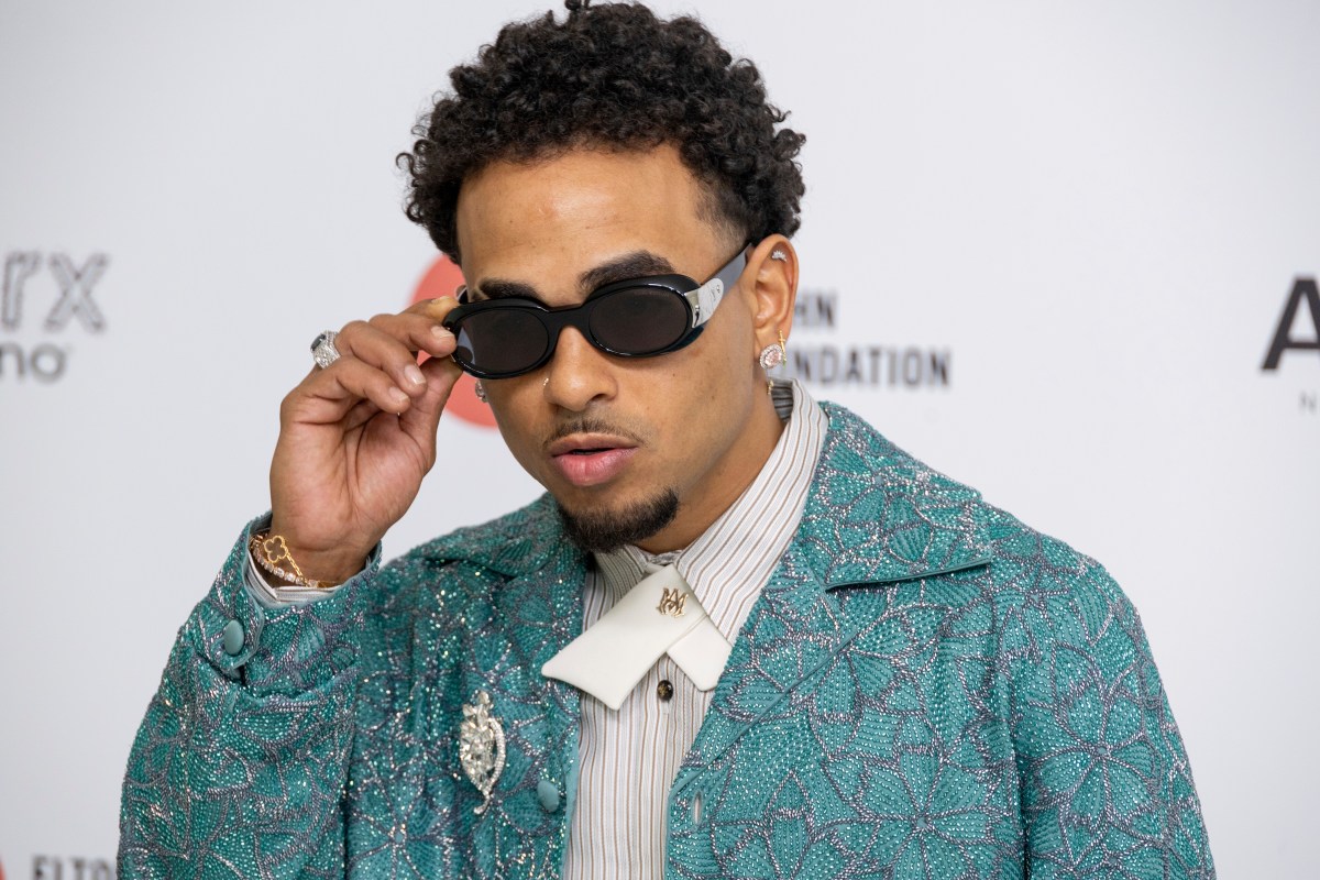 Ozuna presume su nueva compra, ¡un robot de $16,000 dólares! - La Opinión