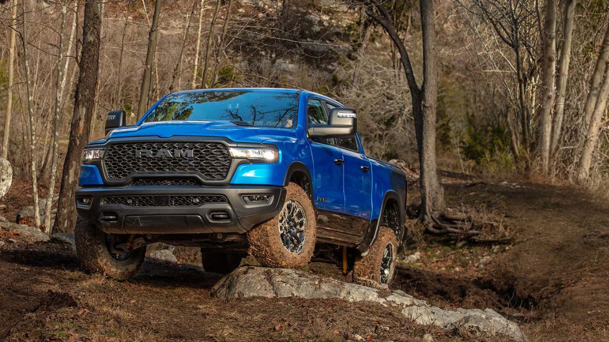 Ram 1500 Express 2026 llega con actitud y precio renovado - La Opinión