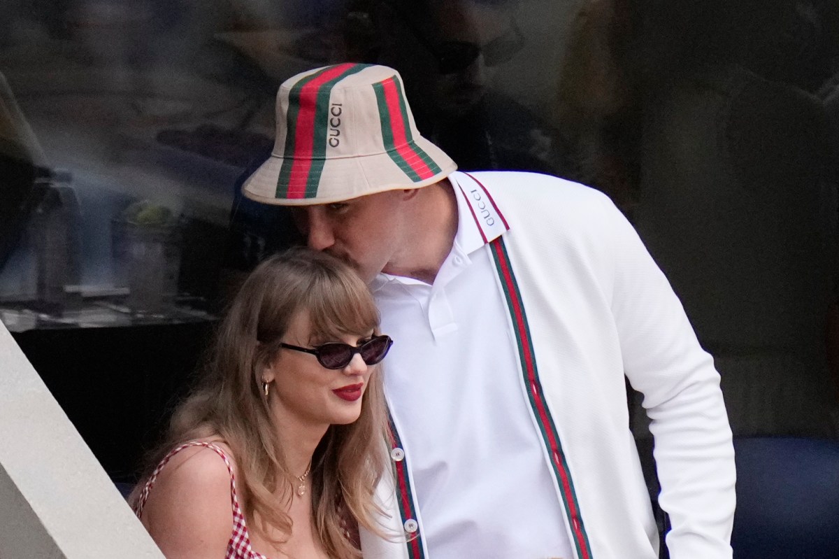 Taylor Swift es captada con Travis Kelce en una cita romántica - La Opinión