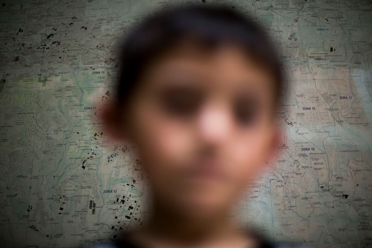 Informe alerta que millones de niños latinos están en riesgo por ...
