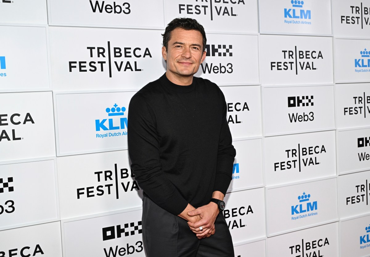 Orlando Bloom hace su debut como “soltero” en la boda de Jeff Bezos y Lauren Sánchez - La Opinión